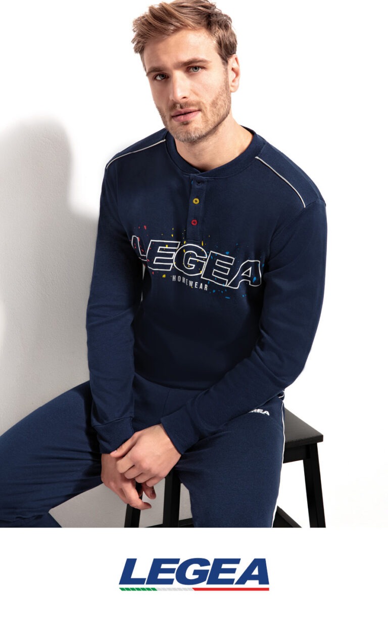 Intimo per uomo, donna e bambino. Produzione Igam Spa.